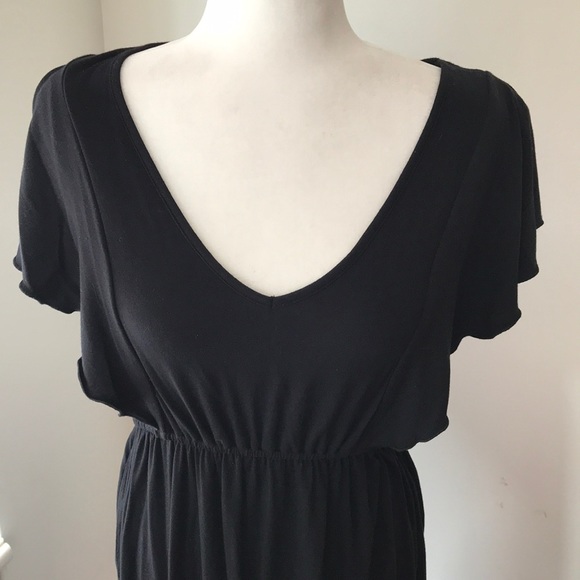 vfish | Dresses | Vfish Ruffle Front Dress | Poshmark